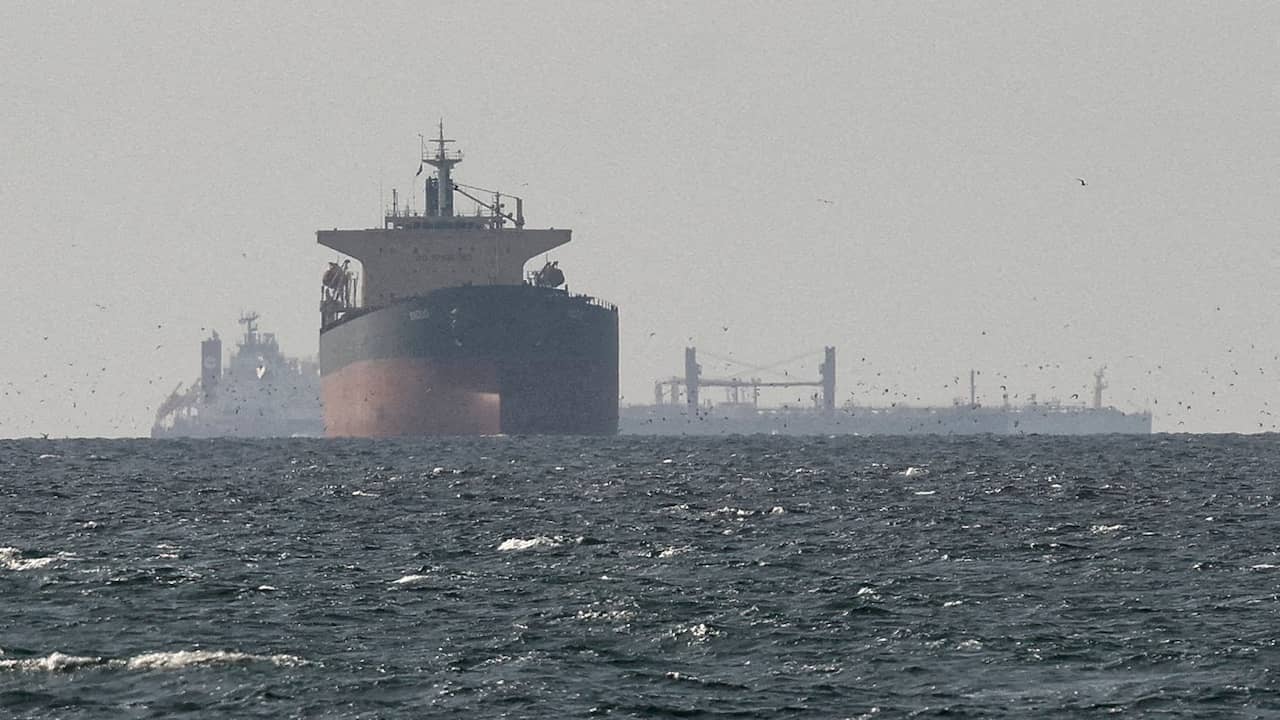 35 landen praten over Straat van Hormuz, afwezige Trump voert druk op ...