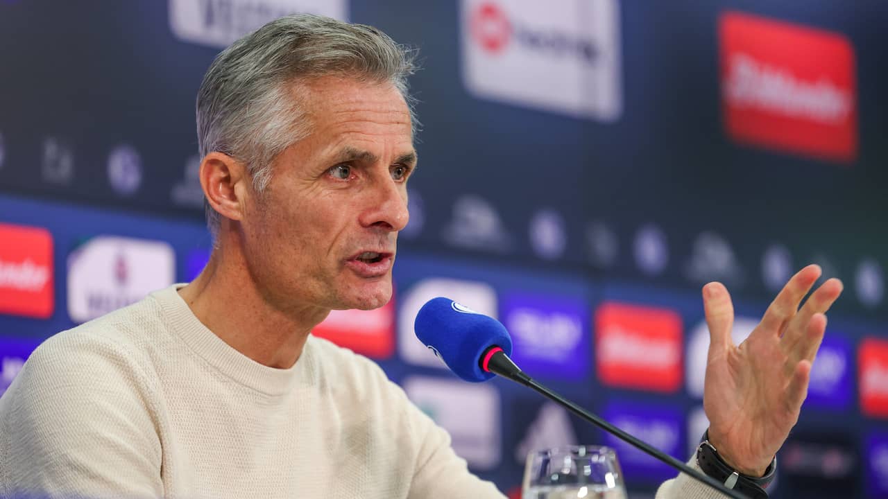 Van Wonderen tempert hoge verwachtingen bij Schalke: 'Ben geen Harry ...