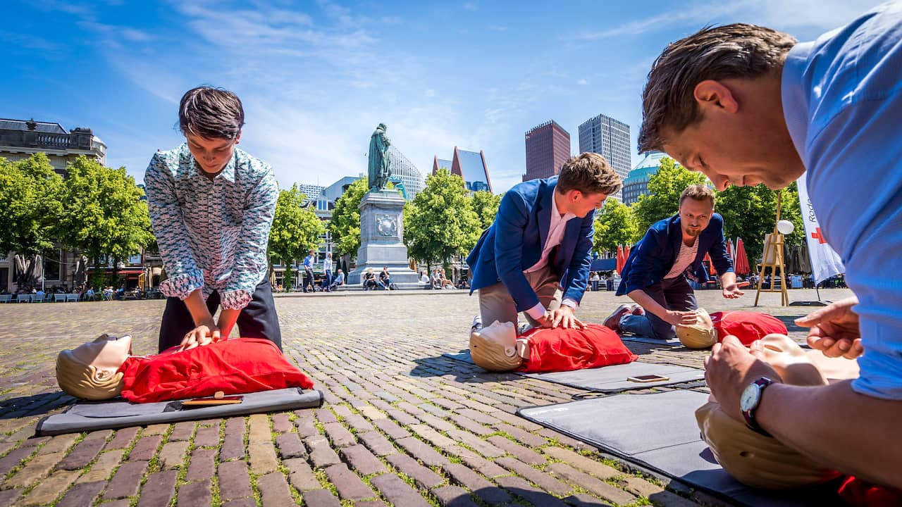Netwerk van vrijwilligers en aed's is volgens Hartstichting landelijk ...