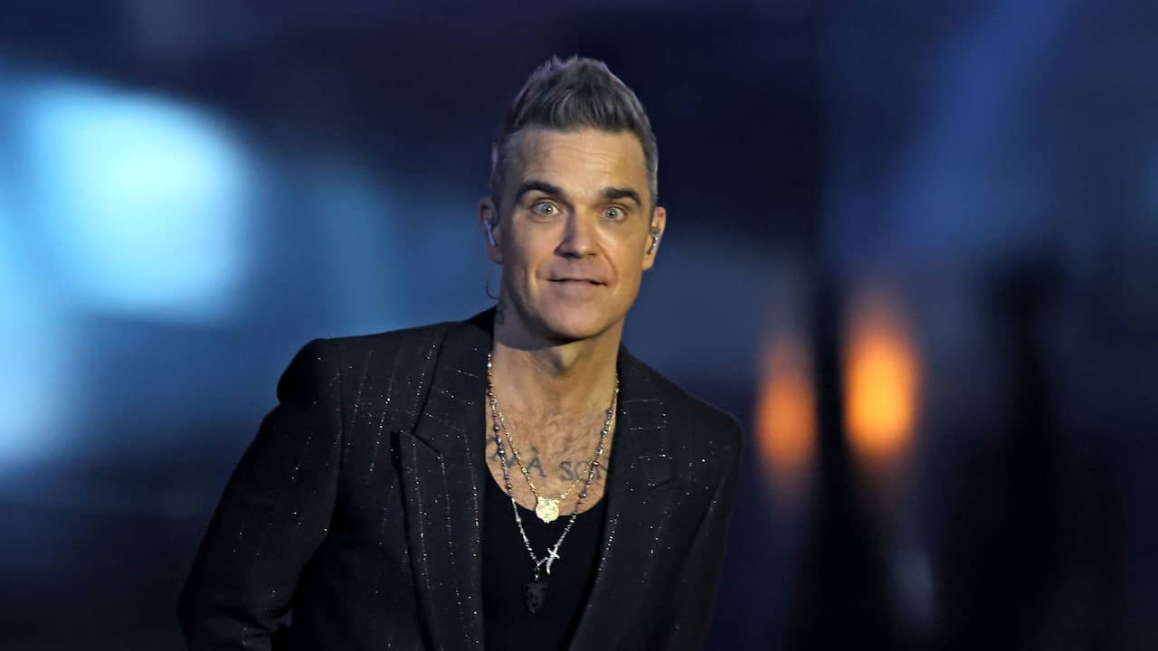 Robbie Williams verliet Take That tijdens zenuwinzinking | Achterklap ...