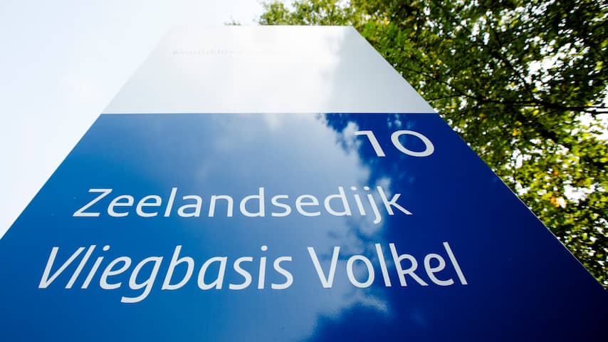 Hennis erkent fout bij toelating Syriëganger op Volkel | Politiek | NU.nl