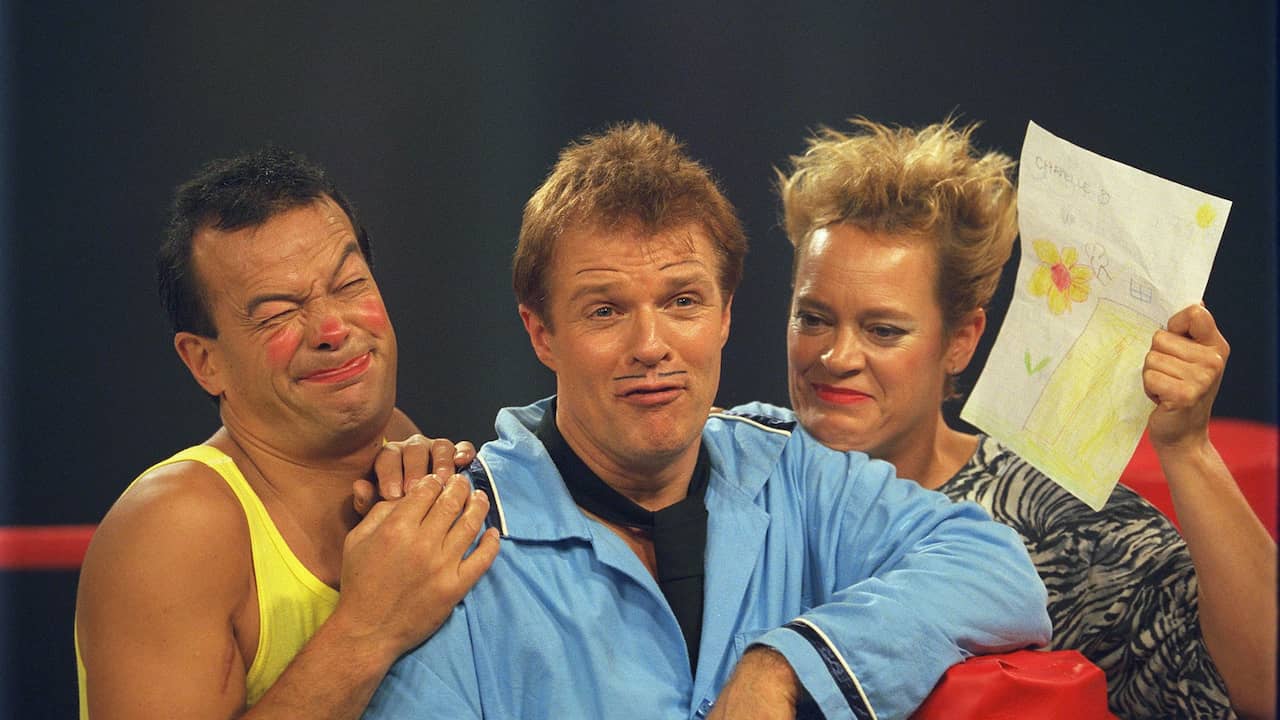 Kaktus-pyjama van Peter Jan Rens verkocht voor 471 euro | Achterklap ...