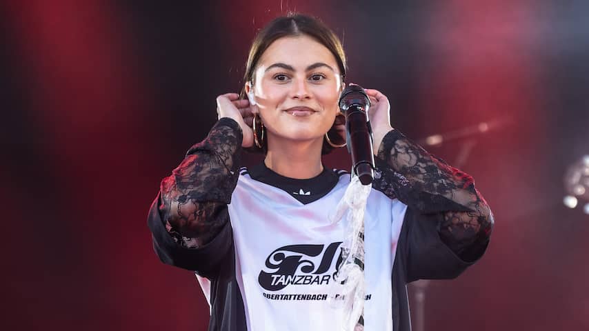 LUNA scoort nu ook eigen hits: 'Was eerst meisje dat Billie Eilish ...