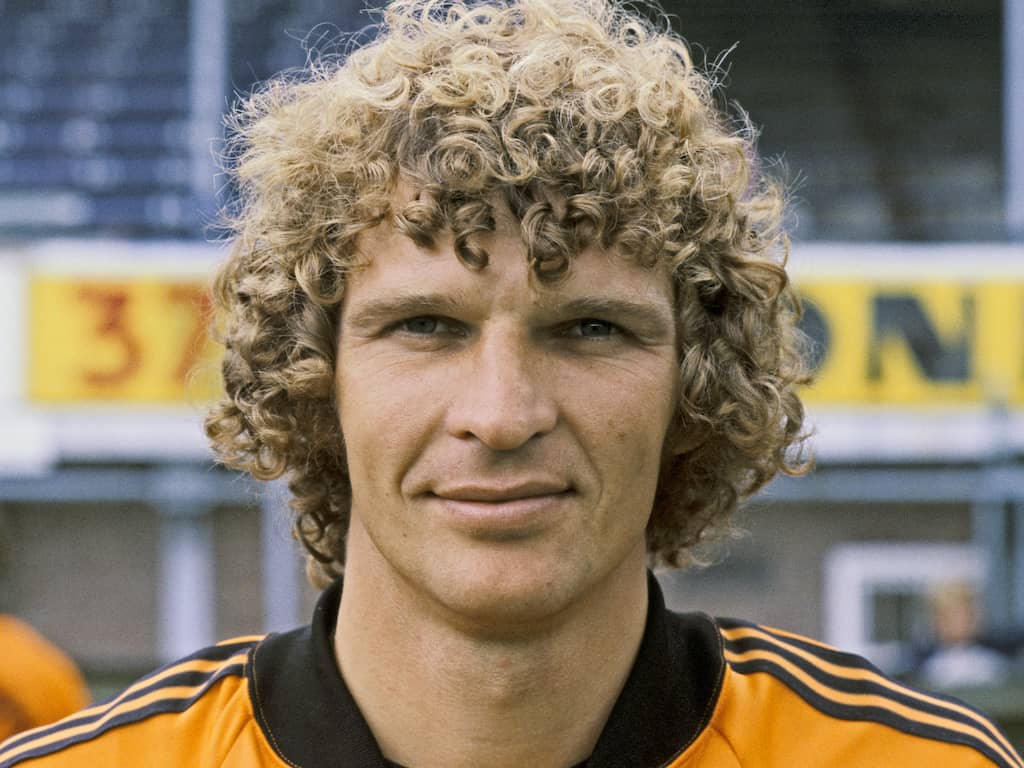 Voormalig FC Twente- en AZ-trainer Theo Vonk (77) overleden | Voetbal ...