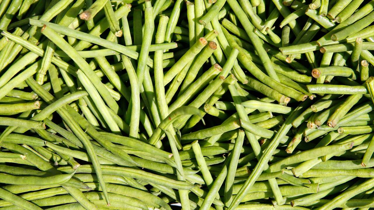 Eetweetjes: Zo komt de sperzieboon aan zijn vreemde naam | Eten en ...