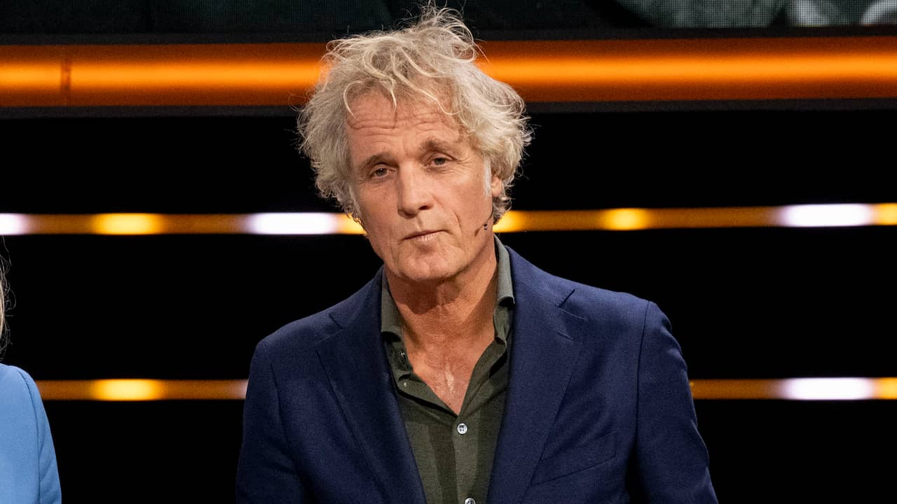 Waarom er onderzoek wordt gedaan naar het (te?) hoge salaris van Jeroen ...