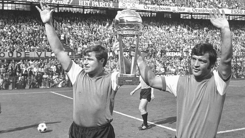 De imposante carrière van de markante Feyenoord-icoon Rinus Israël ...