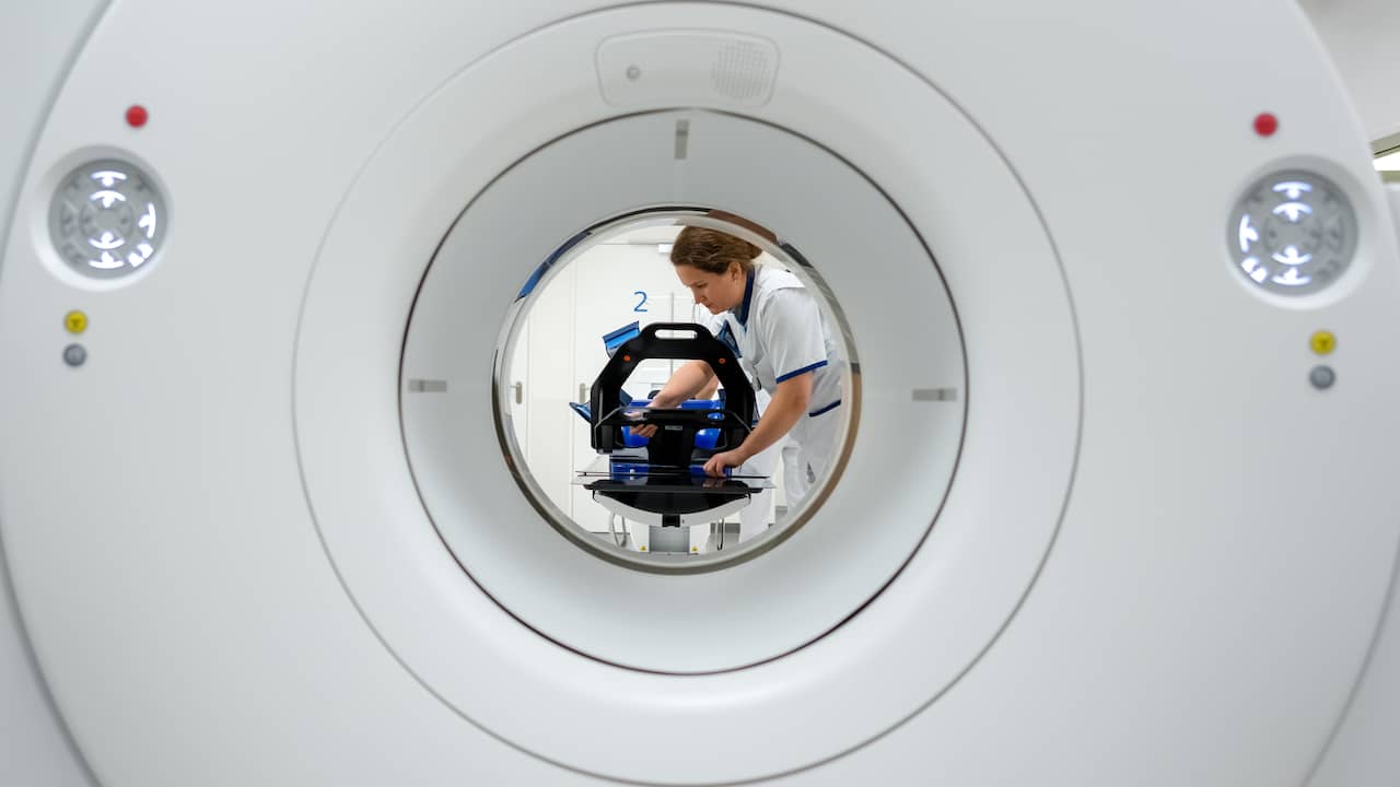 Grote zorgverzekeraars verhogen premie niet vanwege eenmalige meevaller ...
