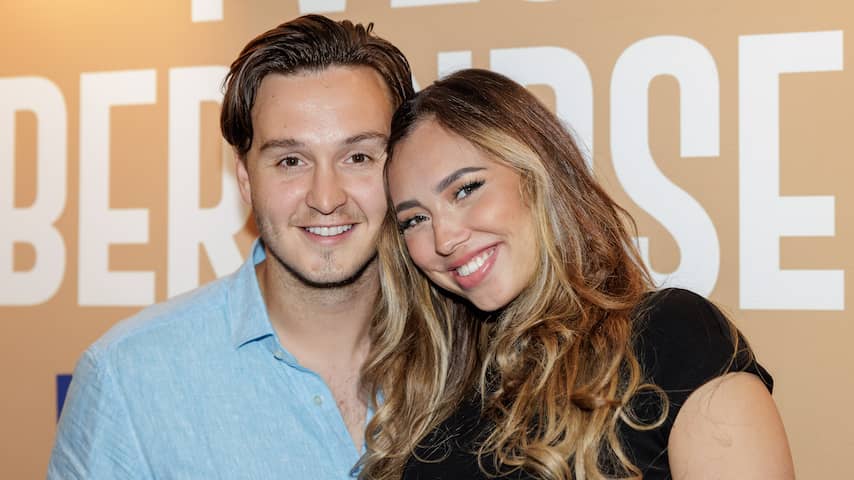 Maxim Froger en vriendin Ruby verwelkomen zoon: 'De mooiste dag uit ons ...