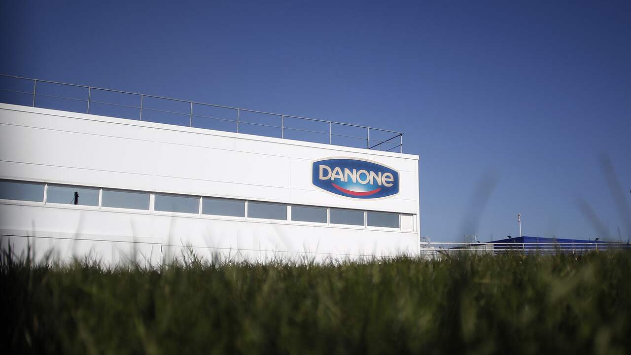 Danone wil binnen een jaar stoppen met gebruik kooi-eieren | Duurzaam ...