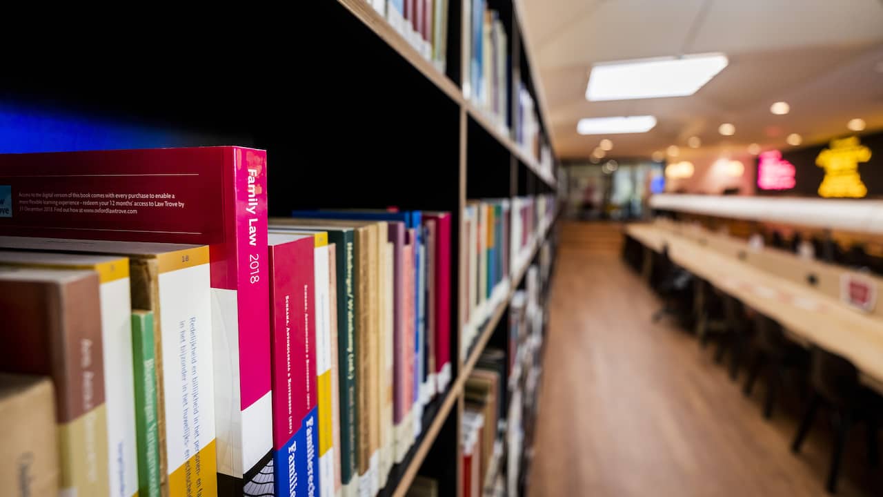 Duizenden door AI gemaakte boeken zonder waarschuwing te koop bij ...