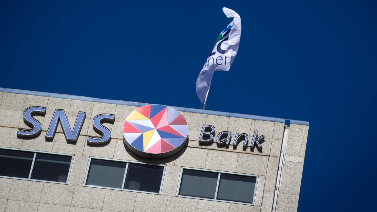 Minister wacht met besluit over toekomst SNS Bank | Economie | NU.nl