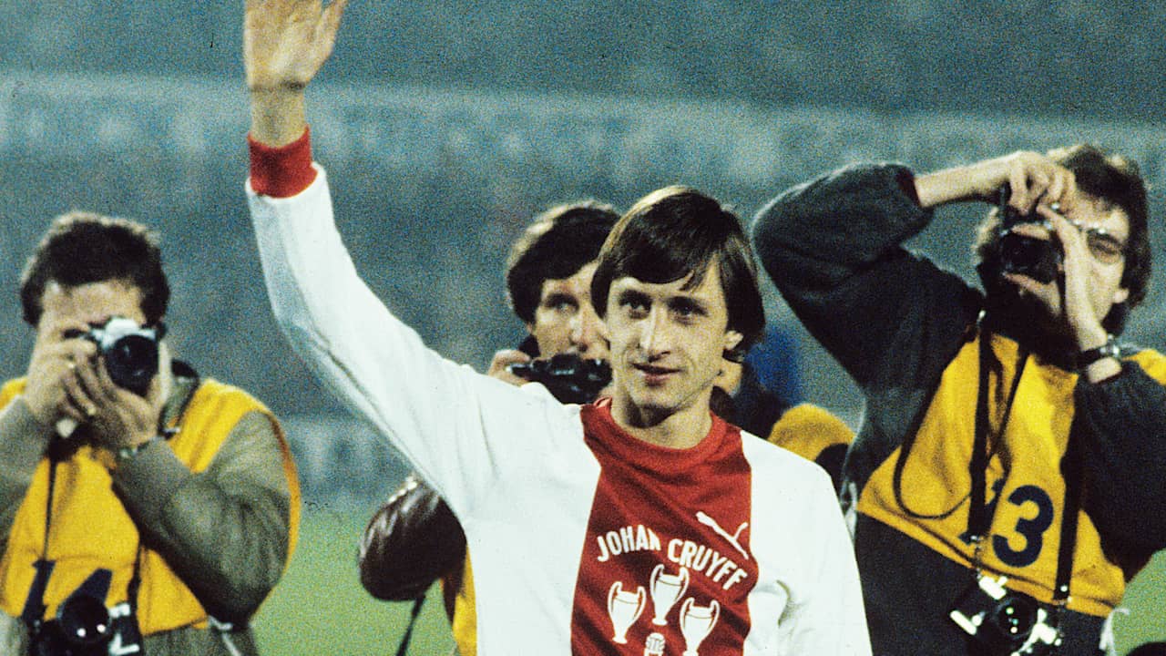 Cruijff vier jaar overleden: de mooiste momenten van 'nummer 14' | NU.nl