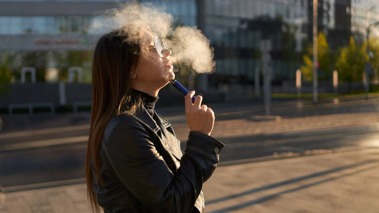 Kabinet grijpt in tegen illegale vapehandel, probleem veel groter dan ...