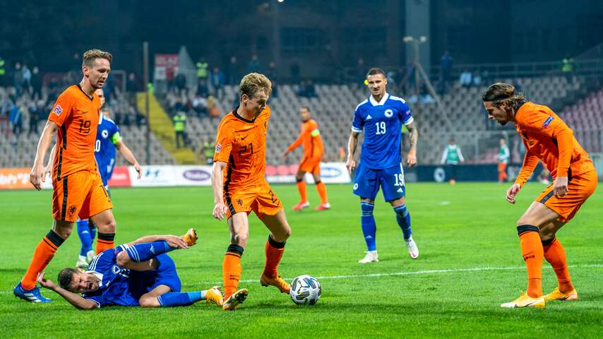 Oranje keert terug in het stadion waar het speelde voor één journalist | Voetbal | NU.nl