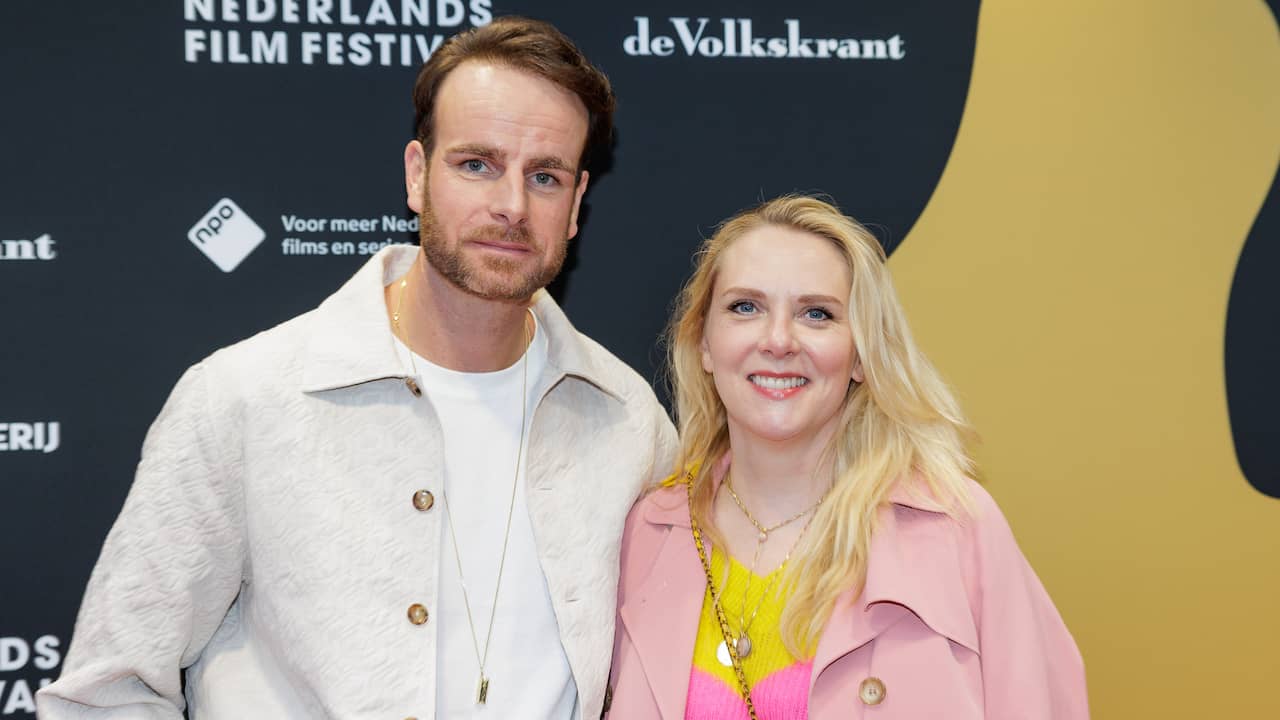 Jelka van Houten en Henry van Loon doen 'familieopstellingen' voor hun ...