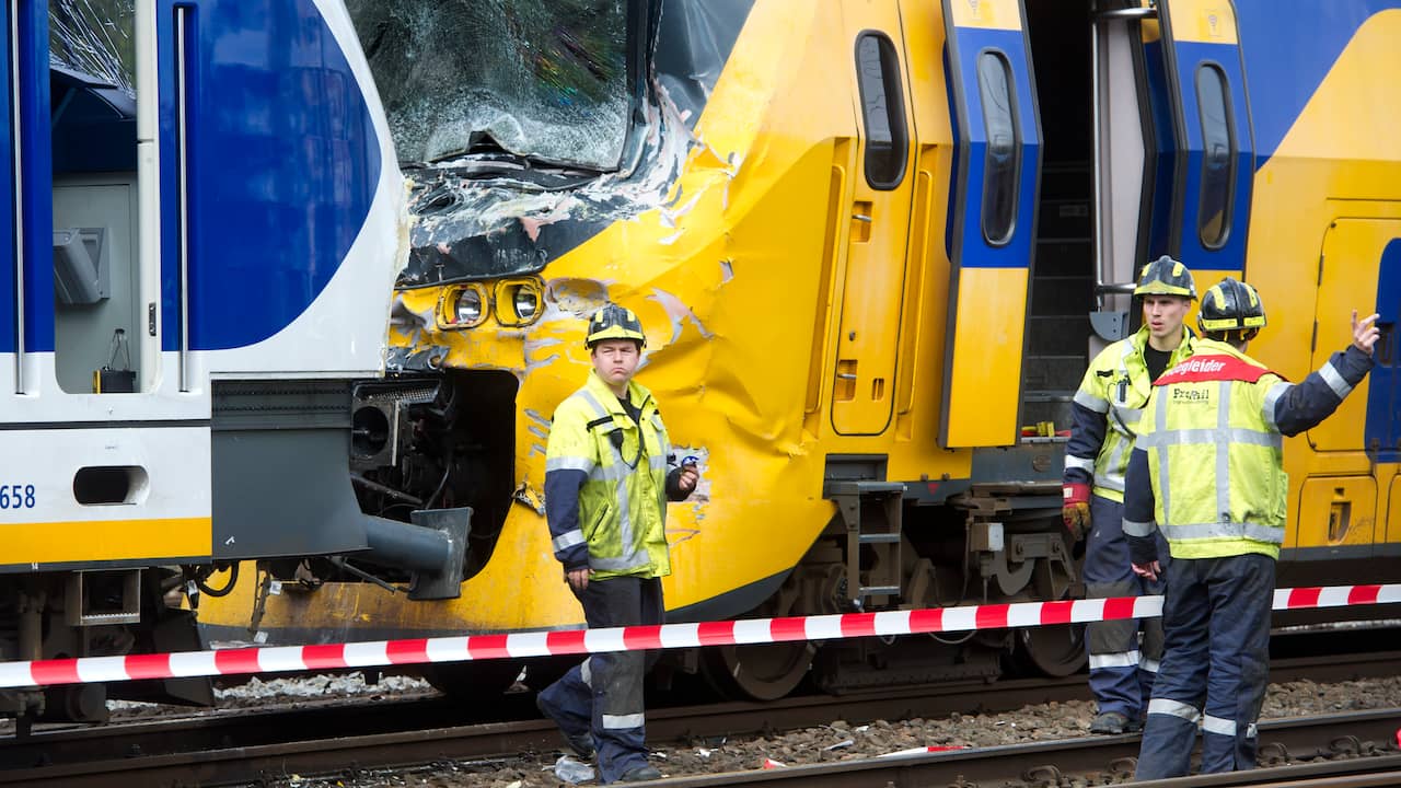 Toezicht op NS en Prorail na treinongeluk Amsterdam opgeheven ...