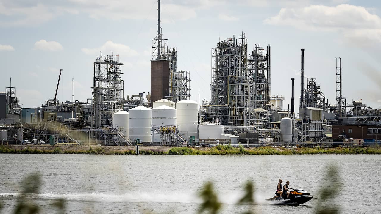Rechter oordeelt vandaag of Chemours aansprakelijk is voor pfas ...