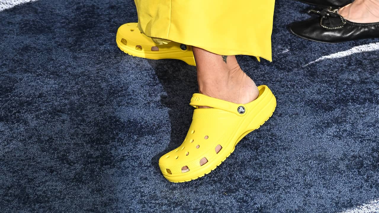 Amerikaanse scholen verbieden dragen van Crocs | Economie | NU.nl