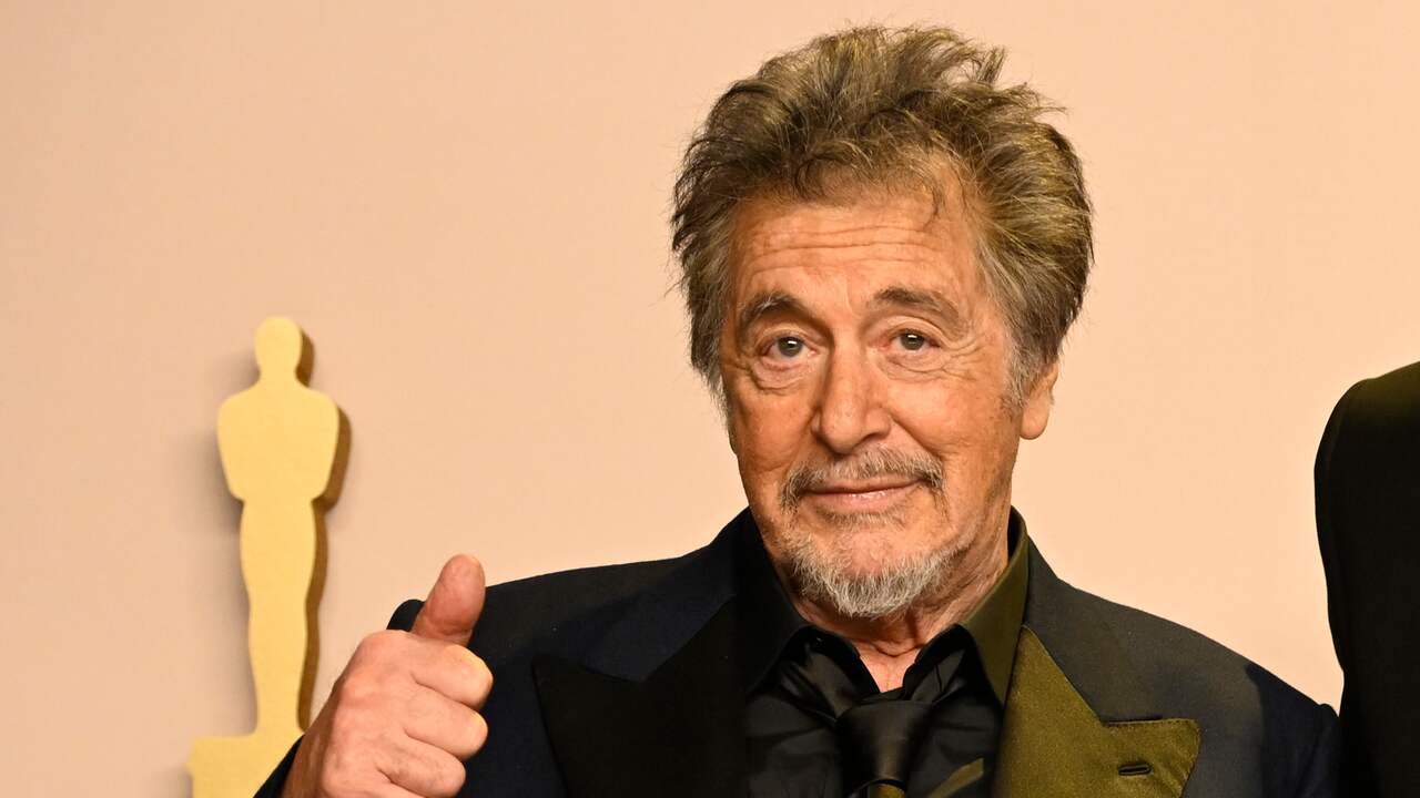 Al Pacino ziet en spreekt zijn eenjarige zoon vooral online ...