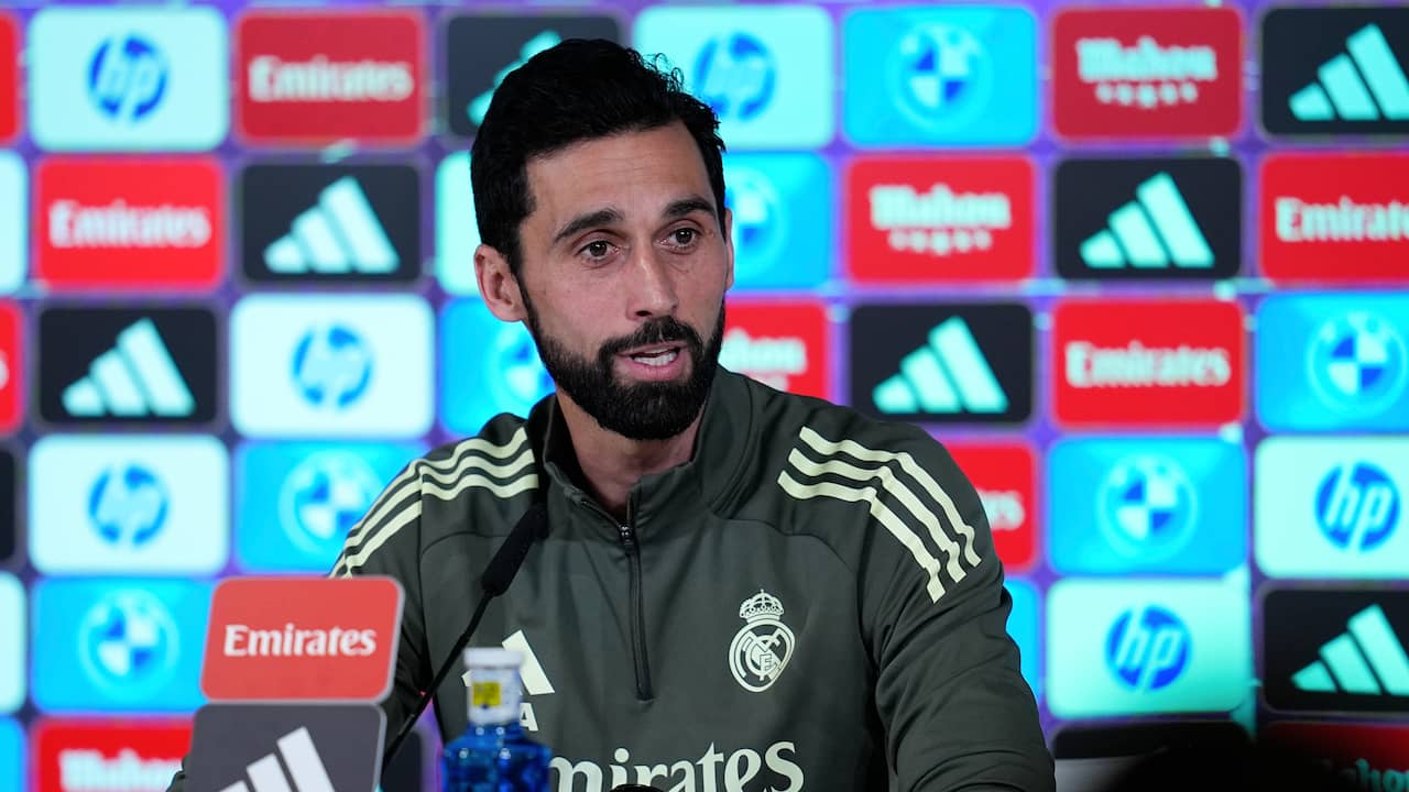 Real-coach Arbeloa wil stijl Mourinho niet imiteren: 'Dan zou ik ...
