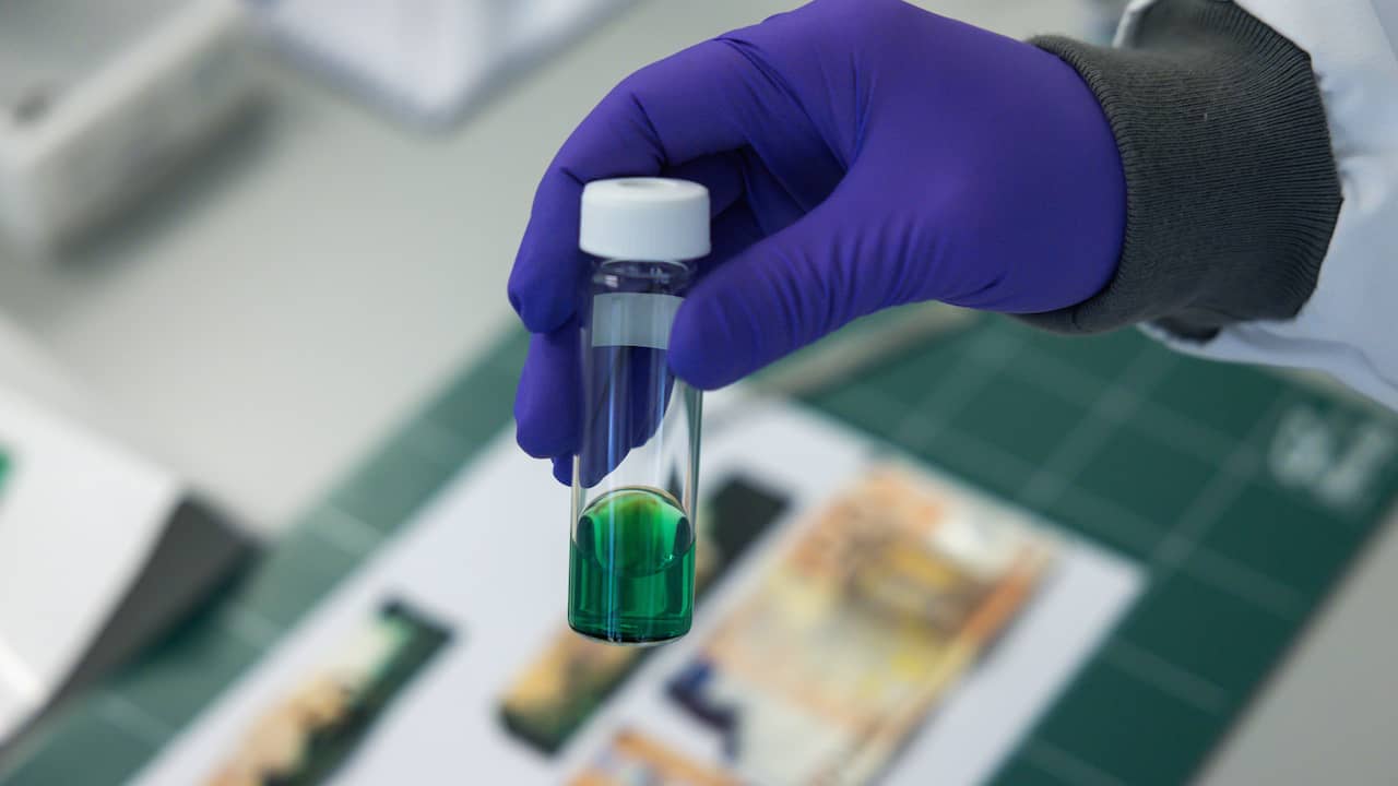 Onderzoekers maken databank met speciale inkt die plofkrakers ...