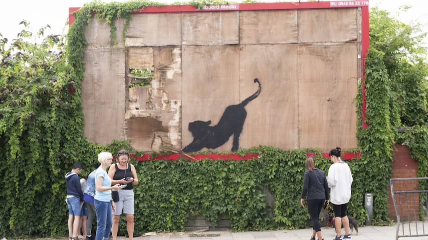 Dit zijn alle kunstwerken die Banksy in negen dagen onthulde | Boek ...