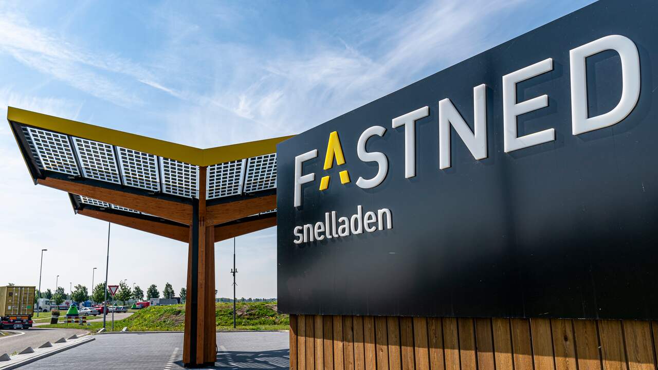 Fastned mag van rechter winkels bouwen bij zijn oplaadstations ...