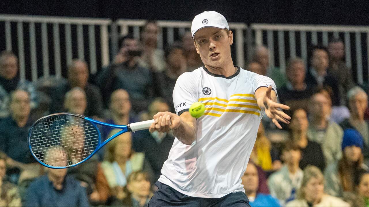 Van Rijthoven verwacht binnen vier tot zes weken terug te keren op ...