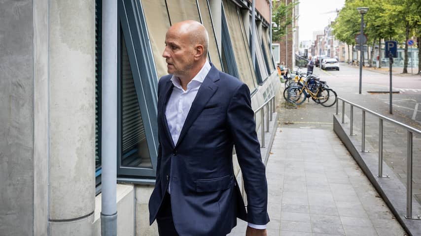 Jumbo trekt zeggenschap oud-topman Van Eerd in terwijl witwaszaak loopt ...