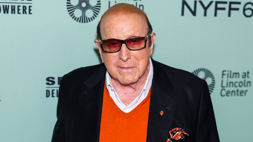 Artiesten reageren op het overlijden van producent Clive Davis | Muziek ...