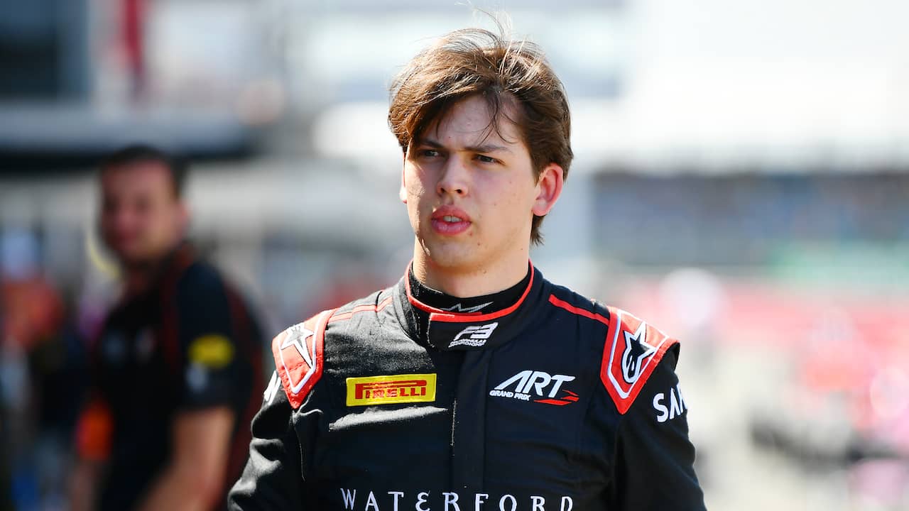 Nederlandse coureur Laurens van Hoepen debuteert dit weekend in Formule ...