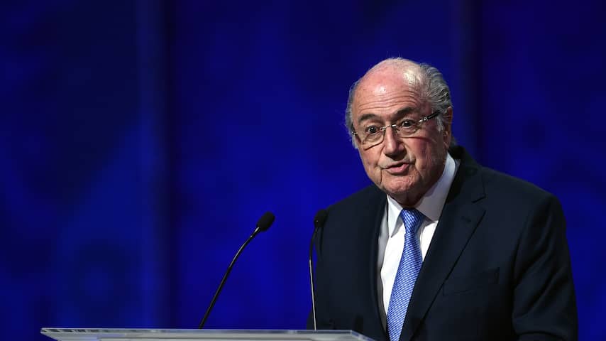 Sepp Blatter haalt uit naar opvolger Gianni Infantino: 'Straks een WK ...