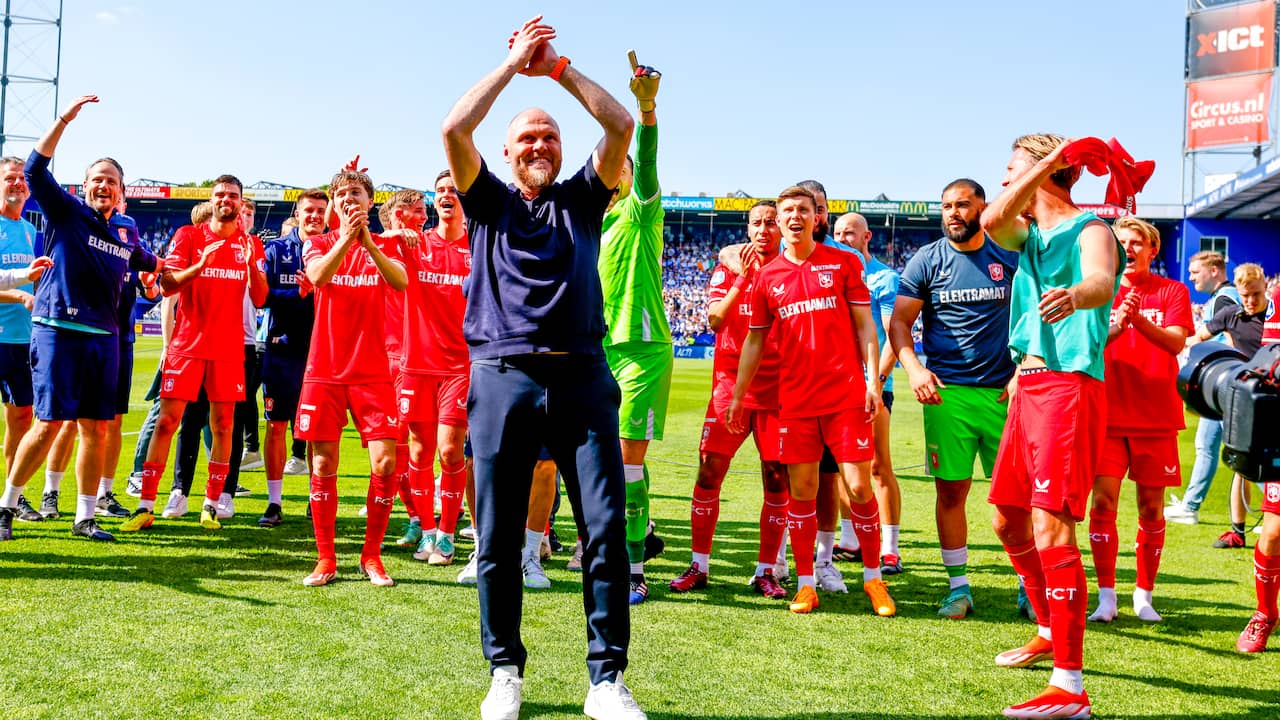 FC Twente houdt AZ onder zich na boeiende ontknoping en bereikt voorronde CL | Voetbal | NU.nl