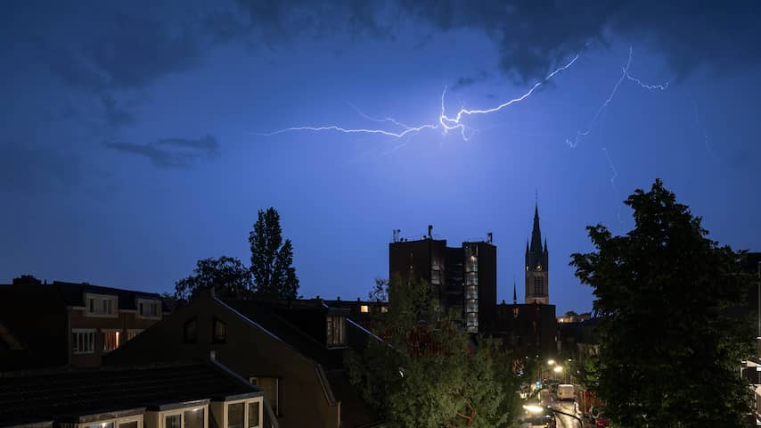 Live | Komende nacht code geel vanwege onweer in zuiden van het land ...