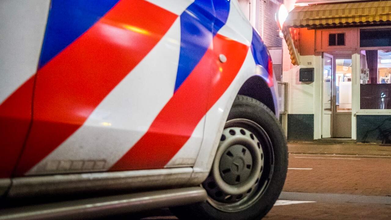 Bakkerij in Ridderkerk overvallen, winkelpersoneel overmeestert dader ...