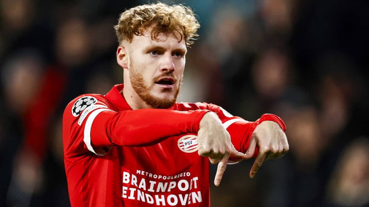 Vertessen laat PSV-fans juichen met prachtig schot binnenkant paal | NU.nl