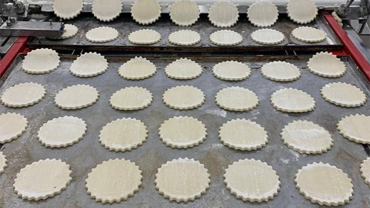 Davelaar hernoemt jodenkoek naar Odekoek, Peijnenburg bekijkt opties ...