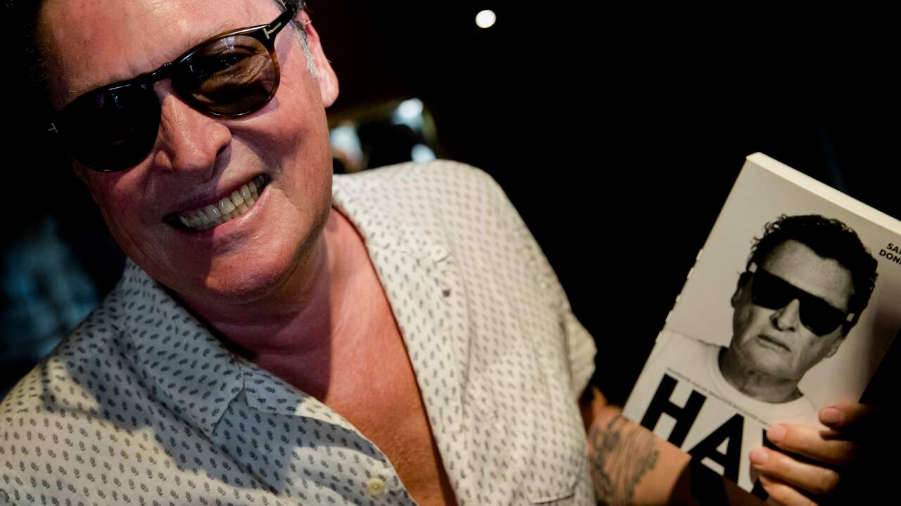 Barry Hay had even spijt van biografie | Boek & Cultuur | NU.nl