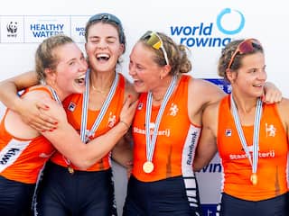 De Jong en Boonstra veroveren op WK roeien historisch goud in ...
