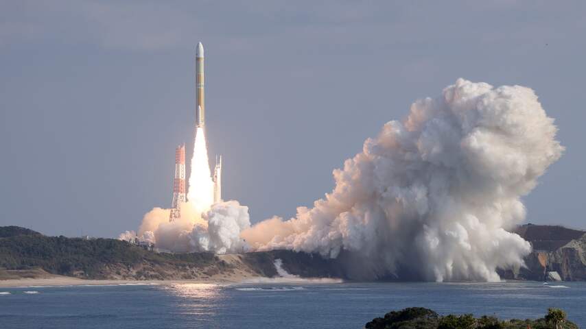 Na twee missers lanceert Japan raket die moet concurreren met SpaceX ...