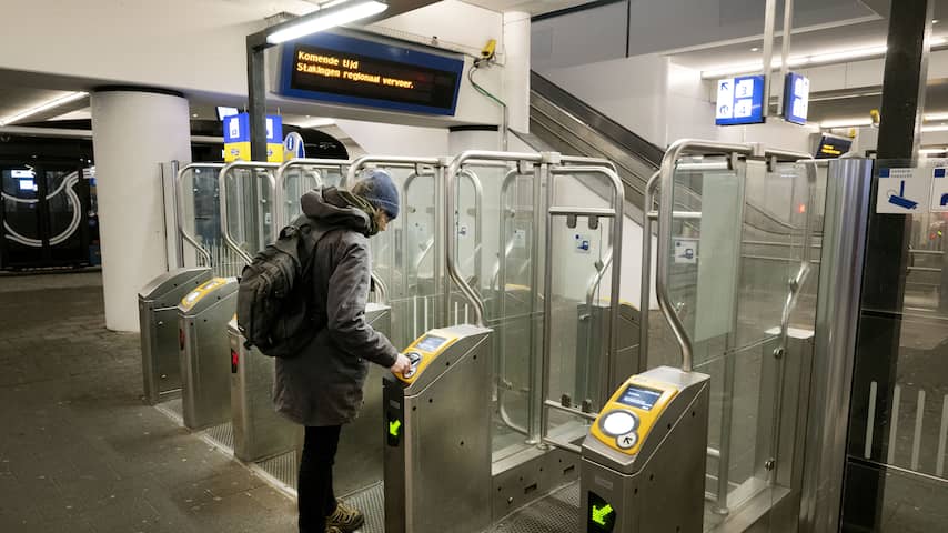 Mbo- en hbo-studenten missen veel lessen door ov-stakingen | Binnenland ...