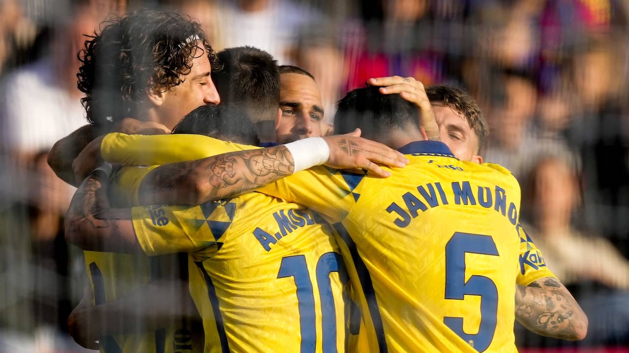 Frenkie de Jong en Barcelona onderuit tegen Las Palmas van uitblinker ...