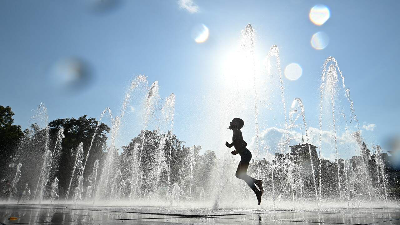 Code rood in delen van Frankrijk, recordtemperaturen tot 46 graden verwacht | Buitenland | NU.nl