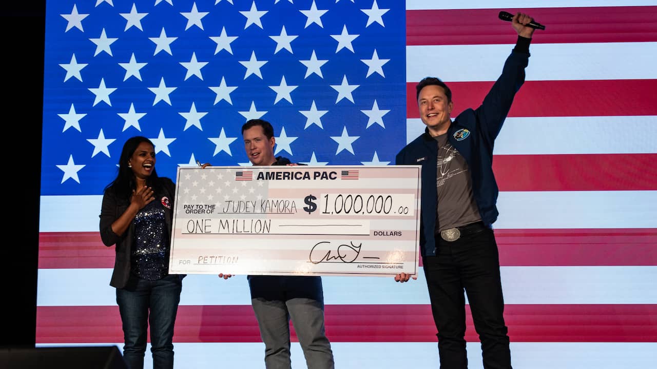 Musk mag van rechter miljoen dollar blijven weggeven aan kiezers in ...