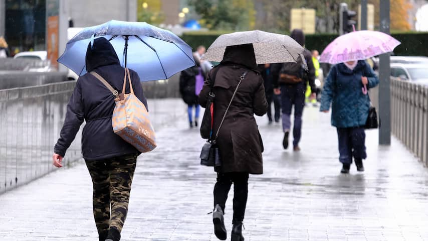 Code geel in delen van Nederland tijdens Dodenherdenking vanwege ...