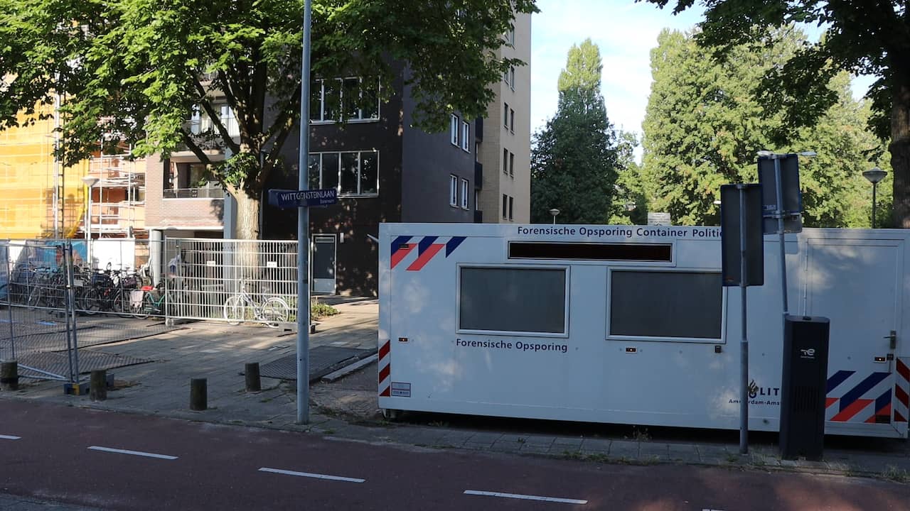 Amsterdamse vrouw (80) dood aangetroffen in woning, politie vermoedt ...