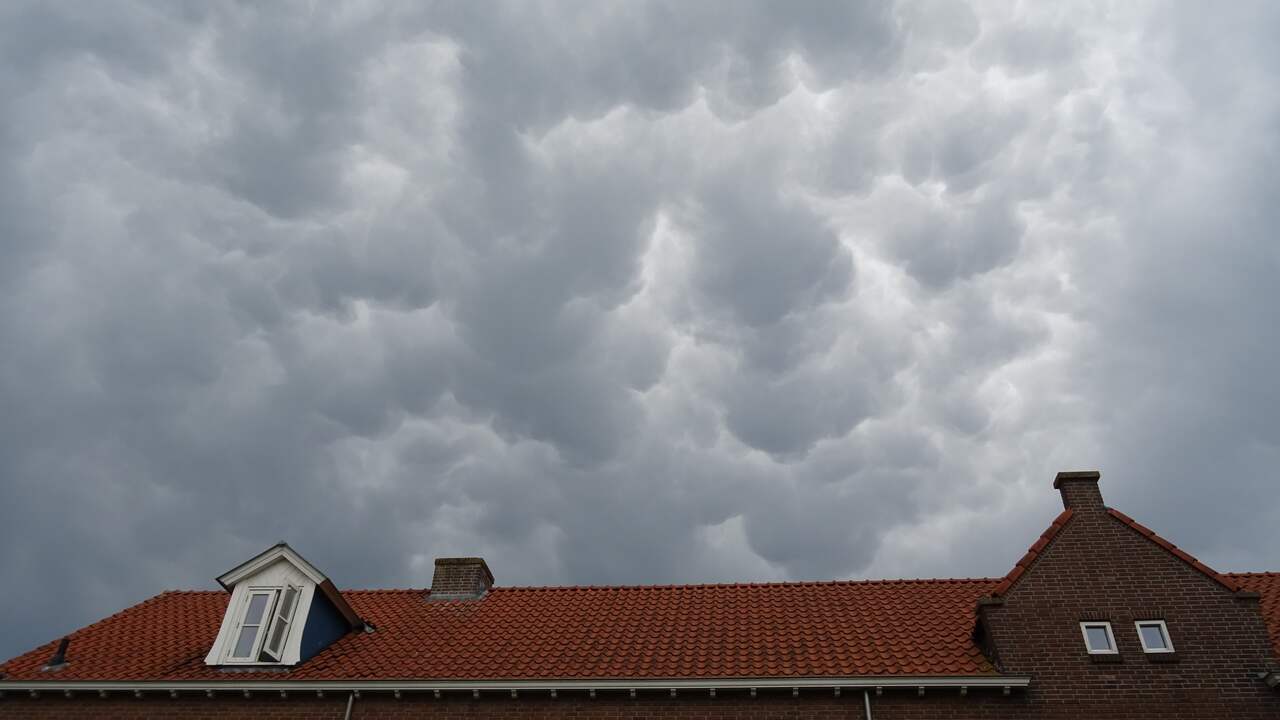 Weekendweerbericht | Na een zonnige zaterdag wordt het steeds regenachtiger | Weerbericht | NU.nl