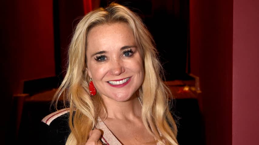 Aangifte tegen Sonja Bakker na nieuwe beschuldiging plagiaat | Boek ...