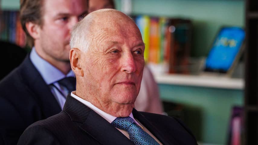 Noorse koning Harald (89) met infectie opgenomen in Spaans ziekenhuis ...